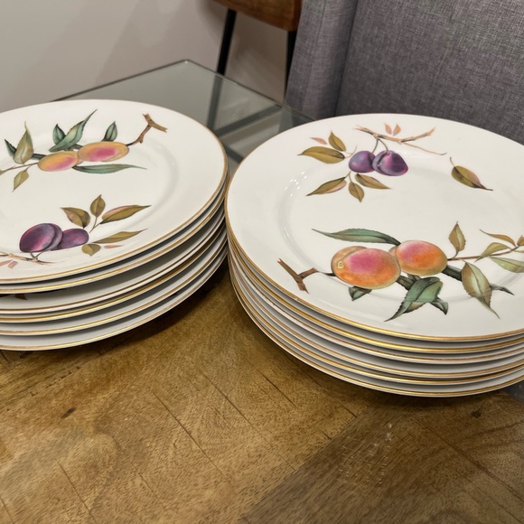 Royal Worcester | Dining | 4 Royal Worcester Evesham Gold Dinner Plates ...
